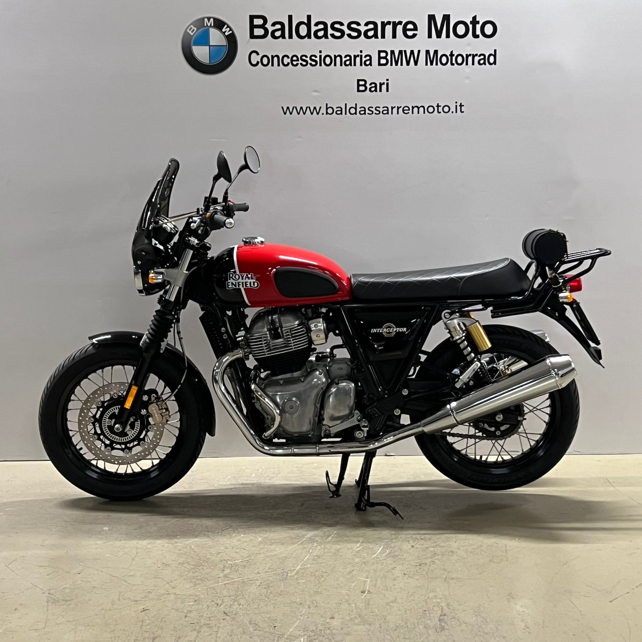 ROYAL ENFIELD INTERCEPTOR INT 650